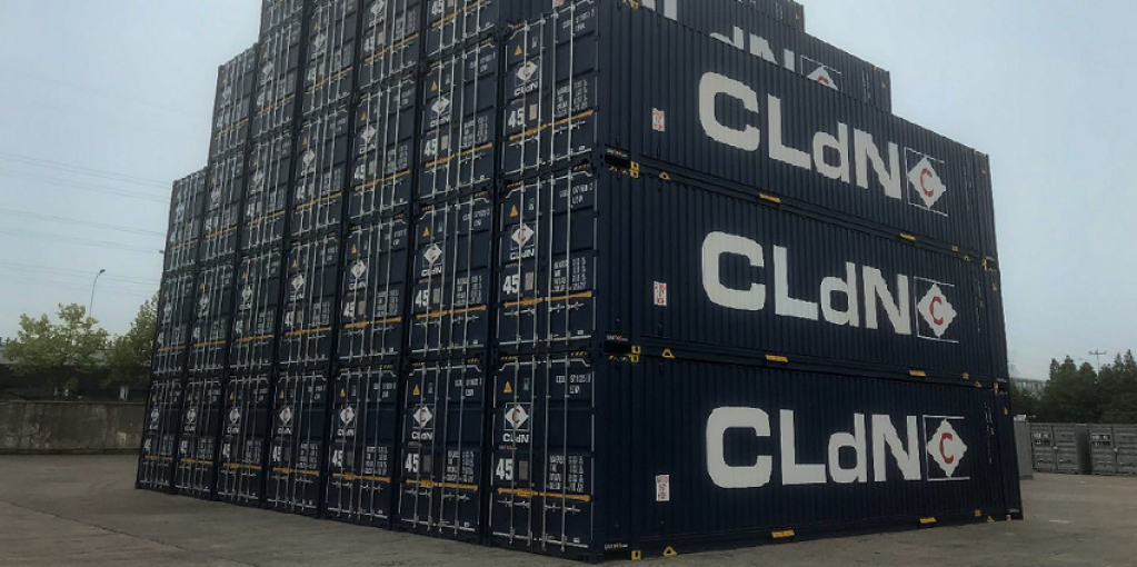 Europe’s largest quay cranes arrive at DP World Southampton
